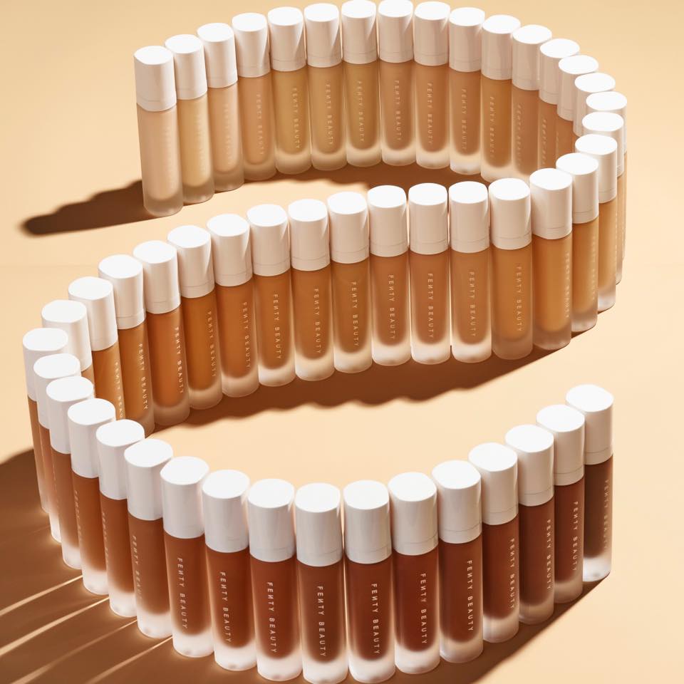 รีแอนนา จากนักร้องสู่แม่ค้าผู้ปฏิวัติวงการความงามด้วย Fenty Beauty