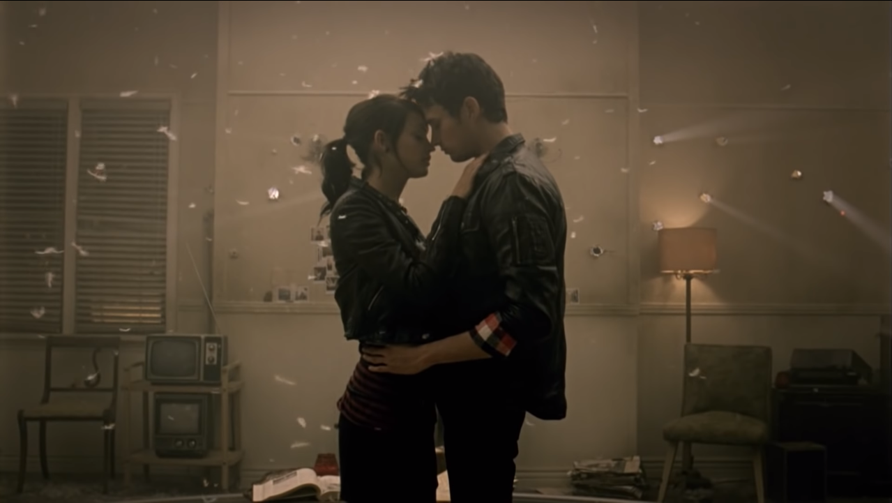 สงคราม ความรัก และกระสุนนัดที่ 21 เปิดความหมายของ '21 Guns' ซิงเกิ้ล ...