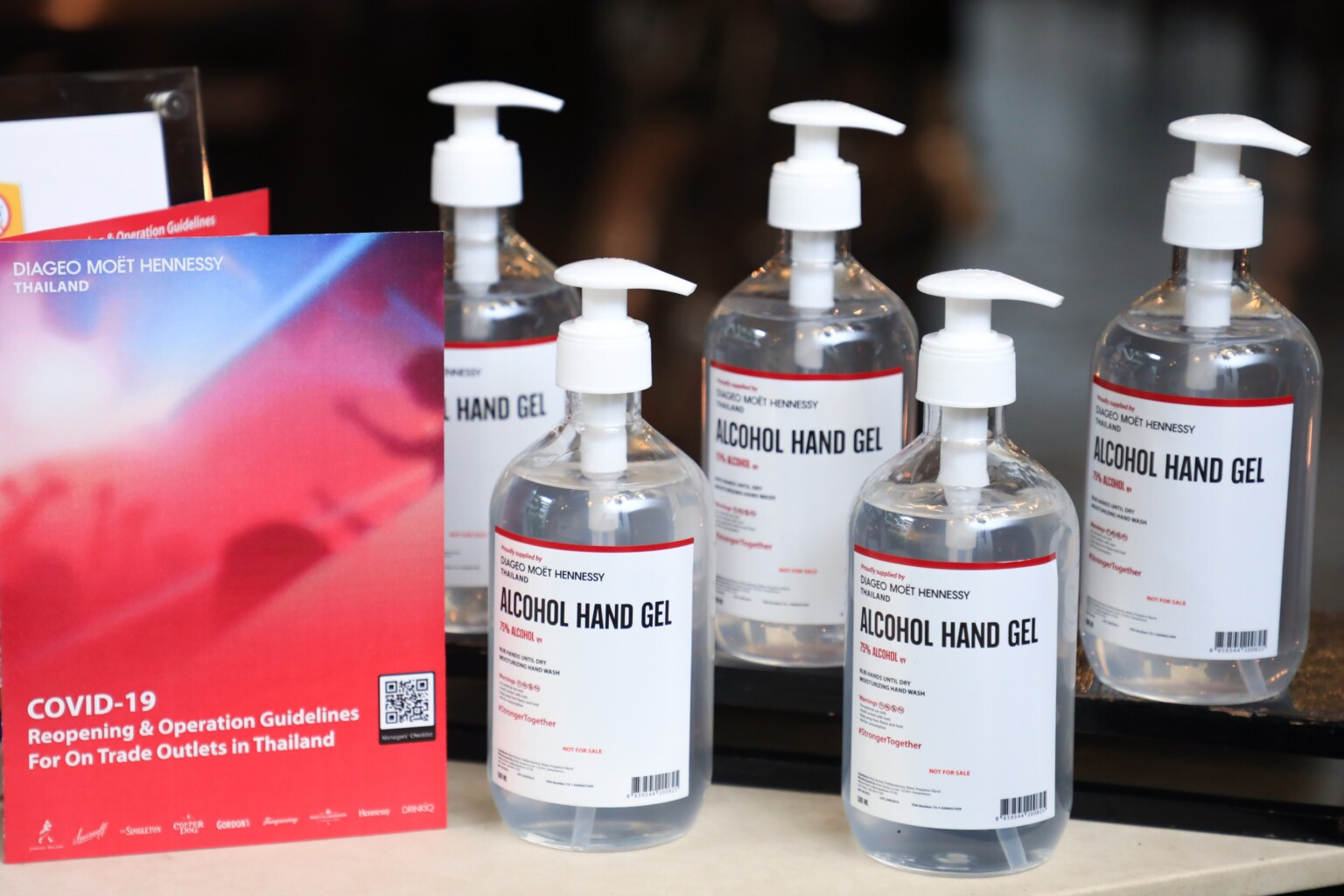 ดิอาจิโอ โมเอ็ท เฮนเนสซี่ สนับสนุนธุรกิจเดินหน้า มอบเจลล้างมือให้ ...