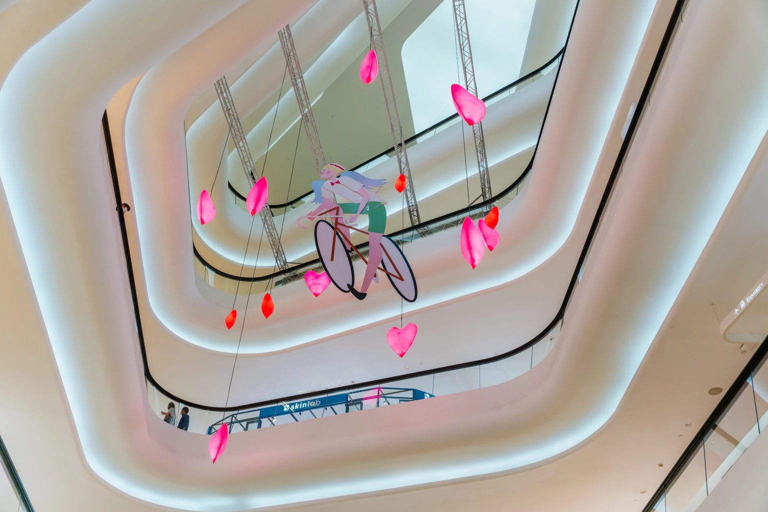 'เซ็นทรัล เอ็มบาสซี' รับวาเลนไทน์ จัดผจญภัยดินแดนแห่งความรักในคอนเซ็ปต์ ...