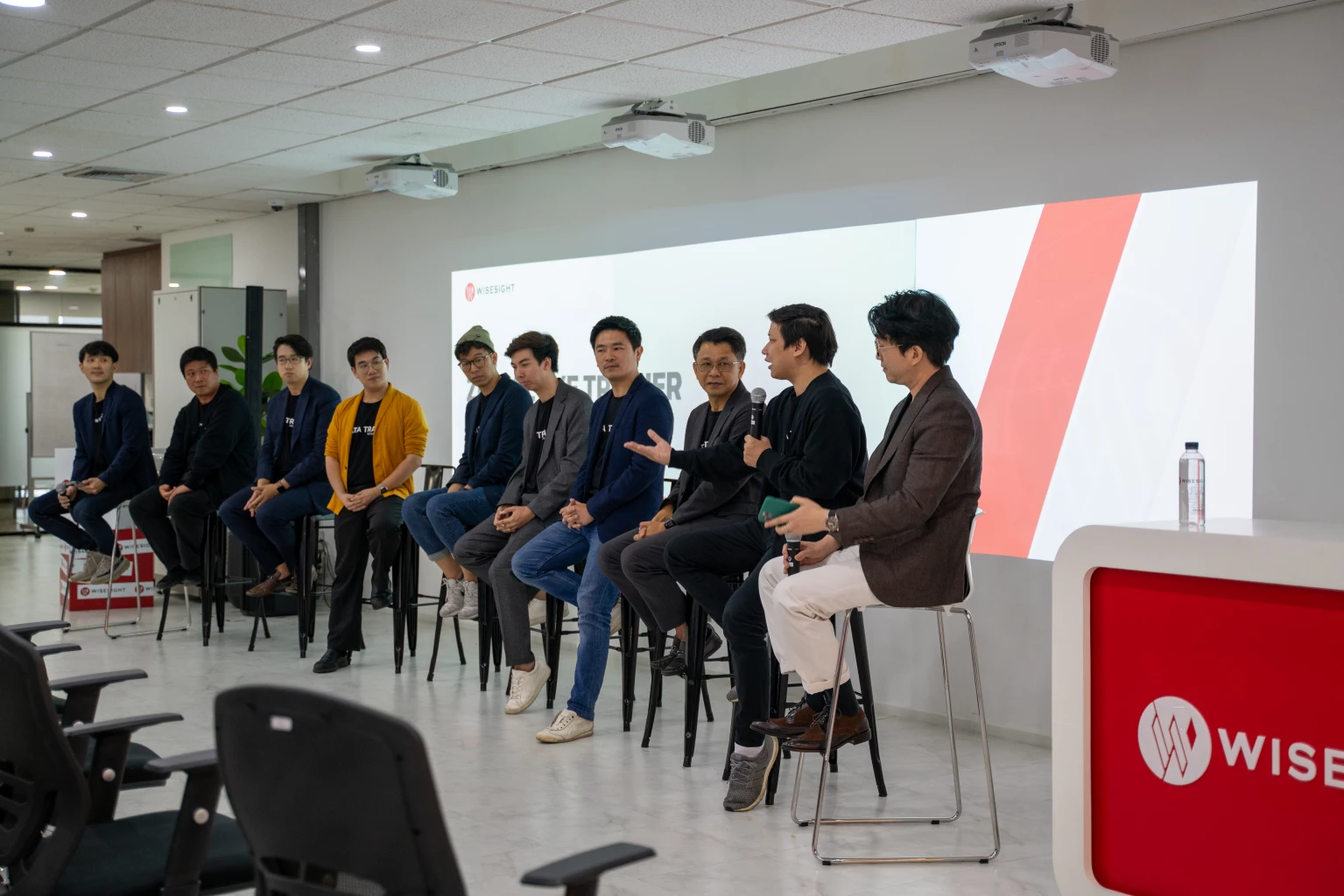 Wisesight ประกาศจับมือ depa, Etailligence, ZWIZ.AI พร้อมเปิดตัวทีม ZOCIAL EYE TRAINER สนับสนุน SMEs