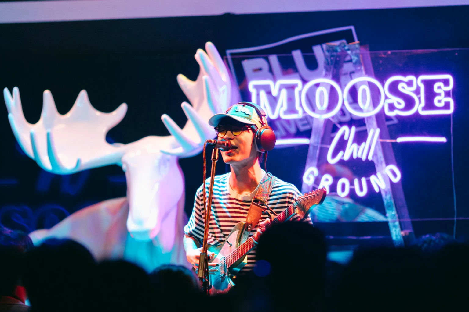 Moose Chill Ground x Safeplanet โชว์ดนตรีที่พาคุณไปดื่มด่ำล่องลอยที่ ...