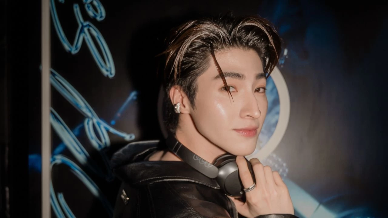 BLUE PONGTIWAT เปิดตัวครั้งแรก “STEP INTO THE BLUE” ก้าวแรกสู่เส้นทาง ...